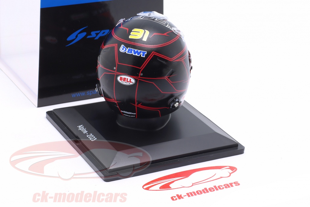 Spark 1:5 Esteban Ocon #31 BWT Alpine F1 Team formule 1 2023 helm ...