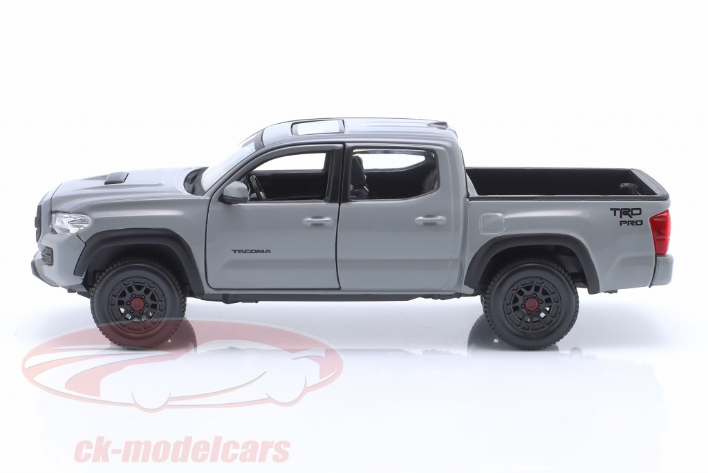Maisto 1:24 Toyota Tacoma TRD Pro year 2023 grey 32910 model car 32910 ...