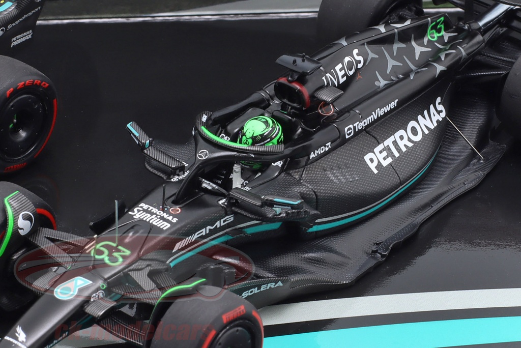 Minichamps 1:43 2-Car Set Hamilton #44 & Russell #63 Bahrain GP Formula ...