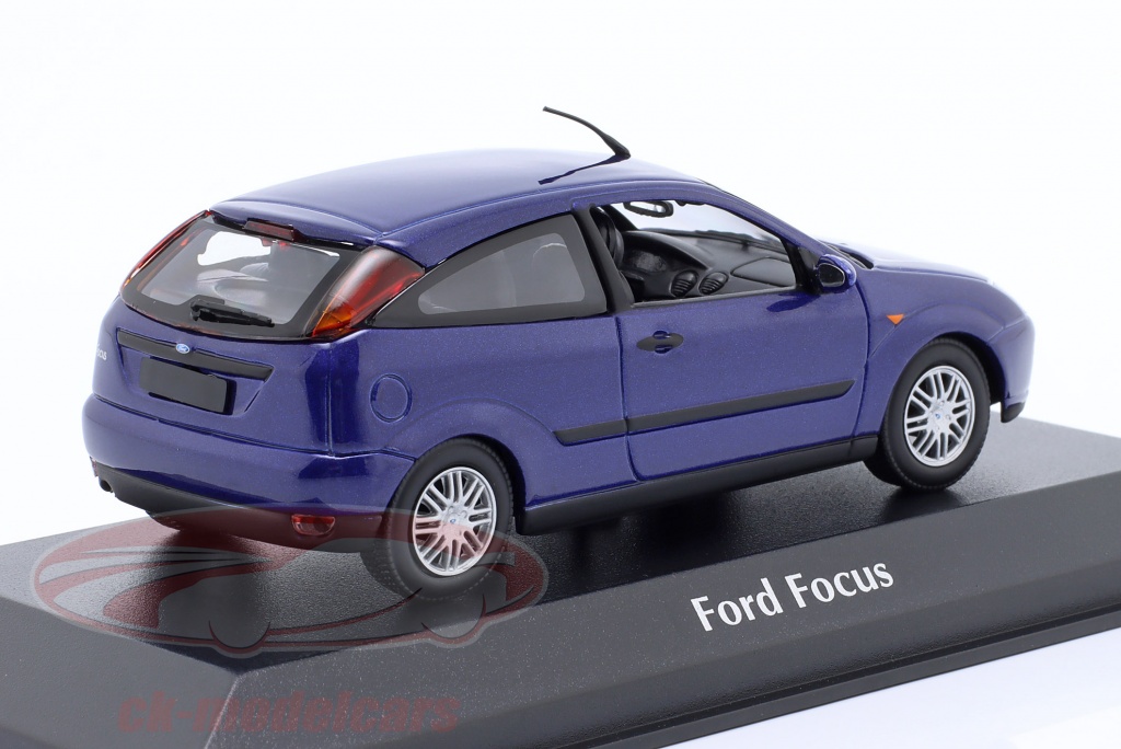 Minichamps 1:43 Ford Focus (MK1) 2-door year 1998 blue metallic ...