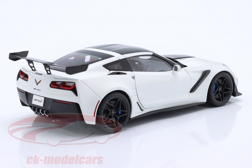 AUTOart 1:18 Chevrolet Corvette C7 ZR1 year 2019 arctic white 71270 ...