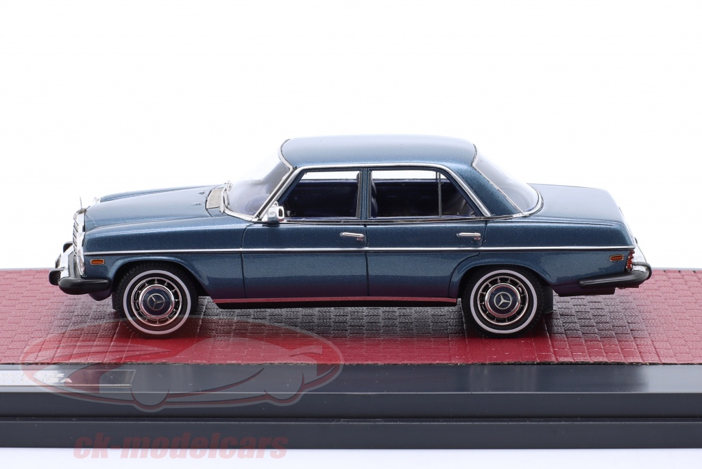 Matrix 1:43 Mercedes-Benz 300D (W115) versión estadounidense 1974 Azul ...