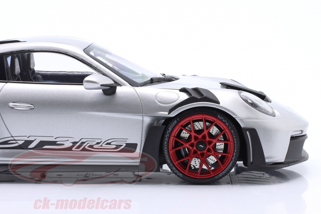 Minichamps 1:18 Porsche 911 (992) GT3 RS Bouwjaar 2023 zilver / Rood ...