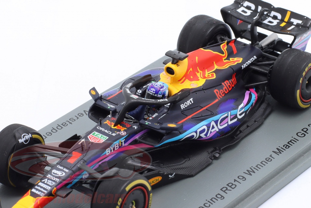 Spark 1:43 M. Verstappen Red Bull RB19 #1 ganhador Miami GP Fórmula 1 Campeão mundial 2023 S8580 ...