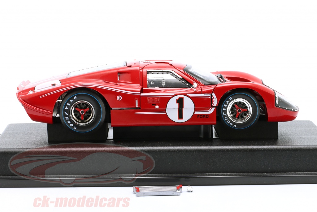 Shelby Collectibles 1:18 Ford GT40 MK IV #1 24h LeMans 1967 Gurney ...