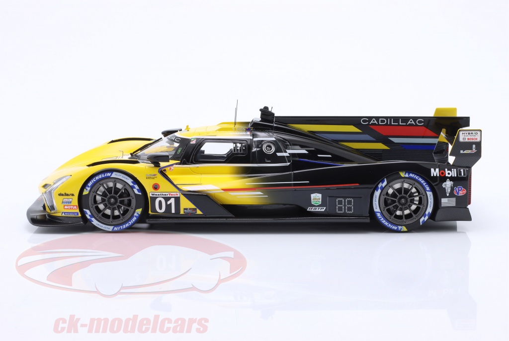 True Scale 1:18 Cadillac LMC55R #01 3rd 24h Daytona 2023 Chip Ganassi Racing TS0482 Modellauto ...