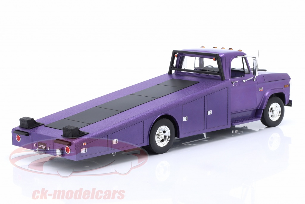 GMP 1:18 Dodge D300 Ramp Truck year 1970 purple A1801913 model car A1801913