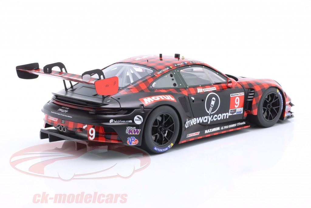 True Scale 1:18 Porsche 911 (992) GT3 R #9 gagnant GTD Pro 12h Sebring IMSA 2023 TS0510 modèle ...