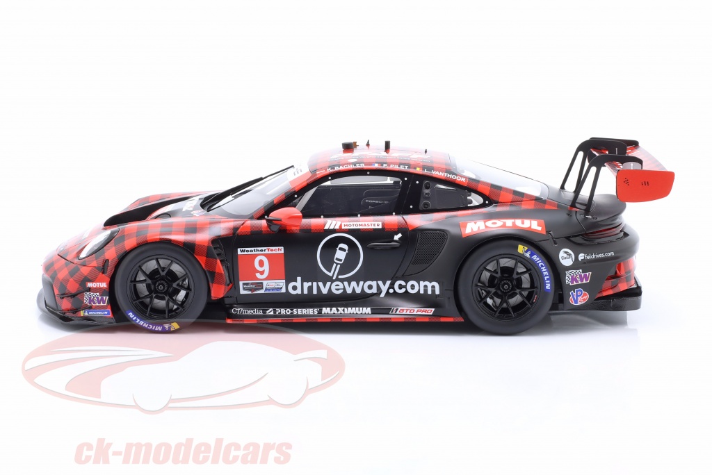 True Scale 1:18 Porsche 911 (992) GT3 R #9 vinder GTD Pro 12h Sebring ...