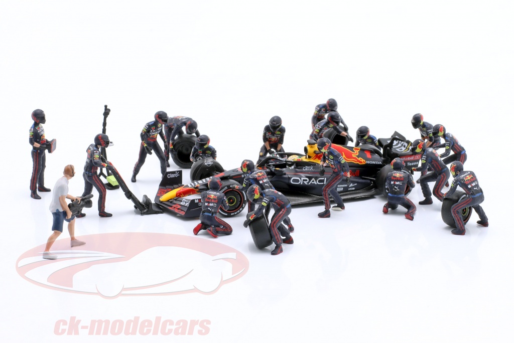 True Scale 1:64 Verstappen Pit Crew Figure set #1 Winner Abu Dhabi ...