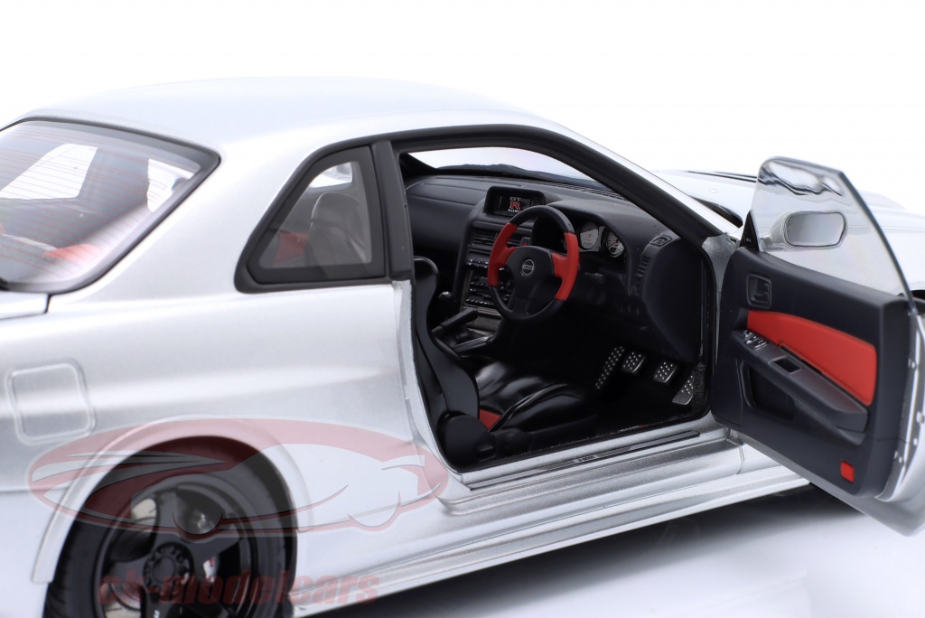 AUTOart 1:18 Nissan Skyline GT-R (R34) Nismo Z-tune 2005 silver 77461 model car 77461 674110774610