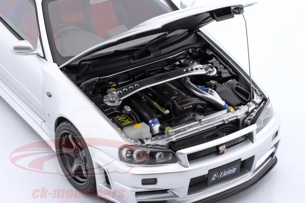 AUTOart 1:18 Nissan Skyline GT-R (R34) Nismo Z-tune 2005 silber 77461 Modellauto 77461 674110774610