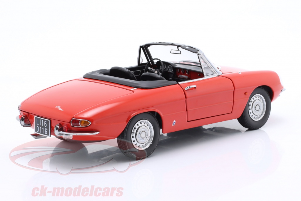 Touring Modelcars 1:18 Alfa Romeo Duetto 1600 Spider year 1966 red ...