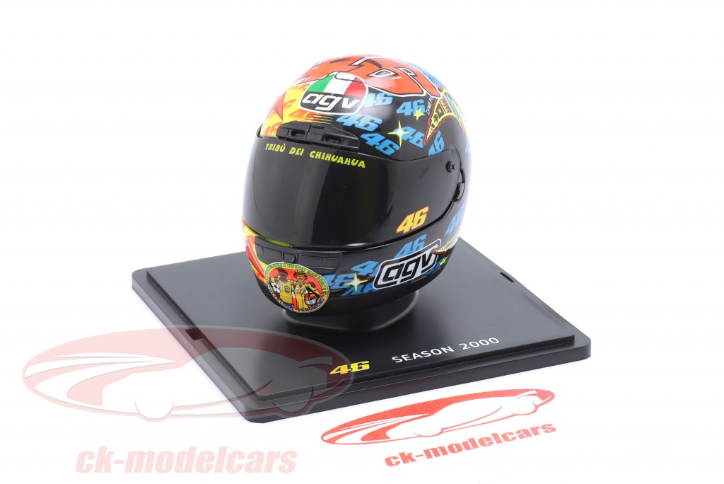 Spark 1:5 Valentino Rossi #46 2e 500ccm MotoGP 2000 helm Editions ...