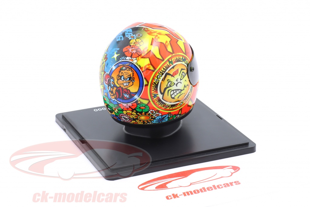 Spark 1:5 Valentino Rossi #46 2e 500ccm MotoGP 2000 helm Editions ...