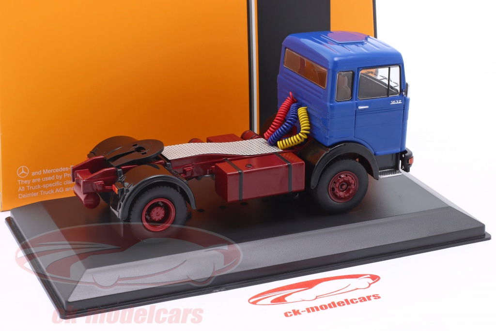 Ixo 1:43 Mercedes-Benz LPS 1632 トラクターユニット 建設年 1970 青 / 赤 TR175.22 モデル 車 ...