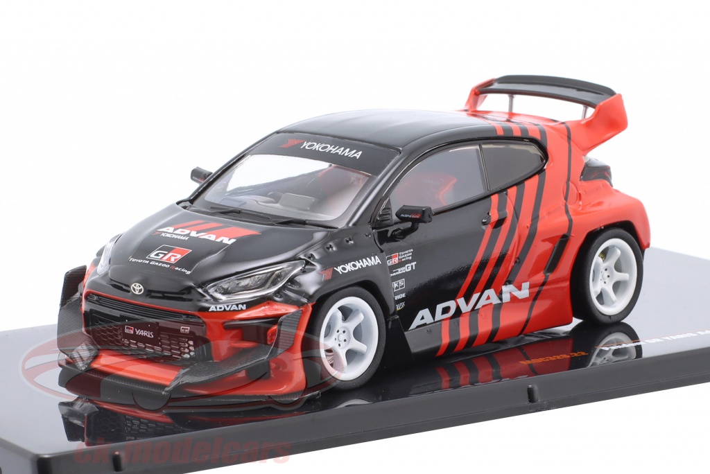 Ixo 1:43 Toyota Pandem GR Yaris Advan 建設年 2022 黒 / 赤 MOC328.22 モデル 車 ...