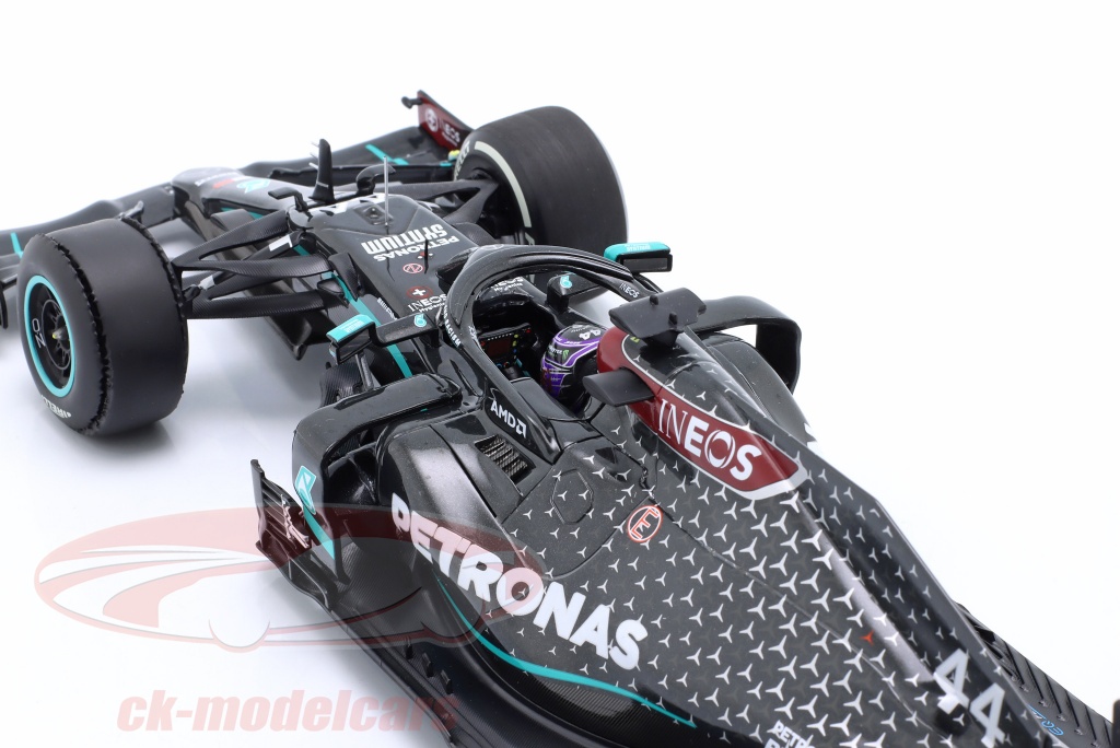 Minichamps 1:18 L. Hamilton Mercedes-AMG F1 W11 #44 勝者 イギリス人 GP 式 1 世界チャンピオン 2020 110200444 モデル ...