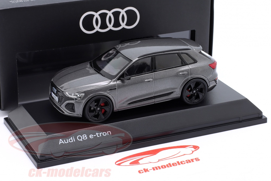 Spark 1:43 Audi Q8 e-tron year 2023 chronosgrey 5012328631 model car ...