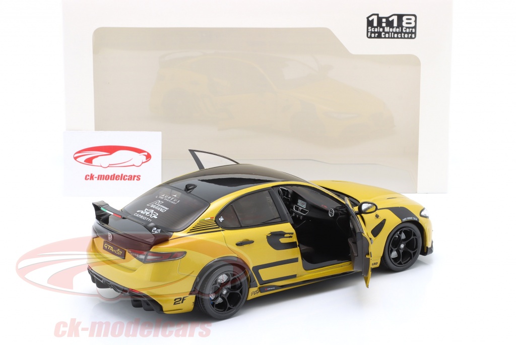 Solido 1:18 Alfa Romeo Giulia GTA year 2022 yellow metallic / black ...