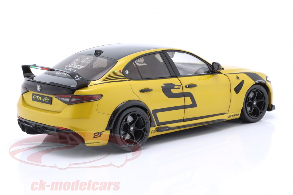 Solido 1:18 Alfa Romeo Giulia GTA year 2022 yellow metallic / black ...