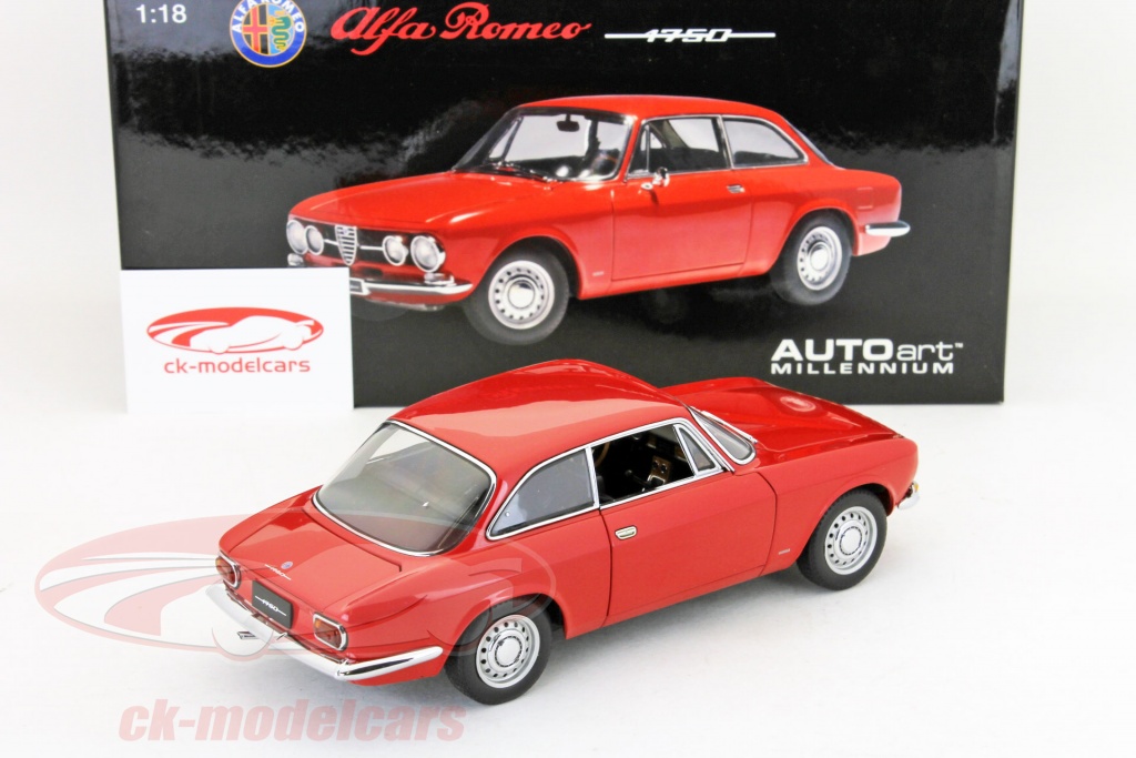 AUTOart 1:18 Alfa Romeo 1750 GTV (LHD) red 70102 モデル 車 70102 674110701029
