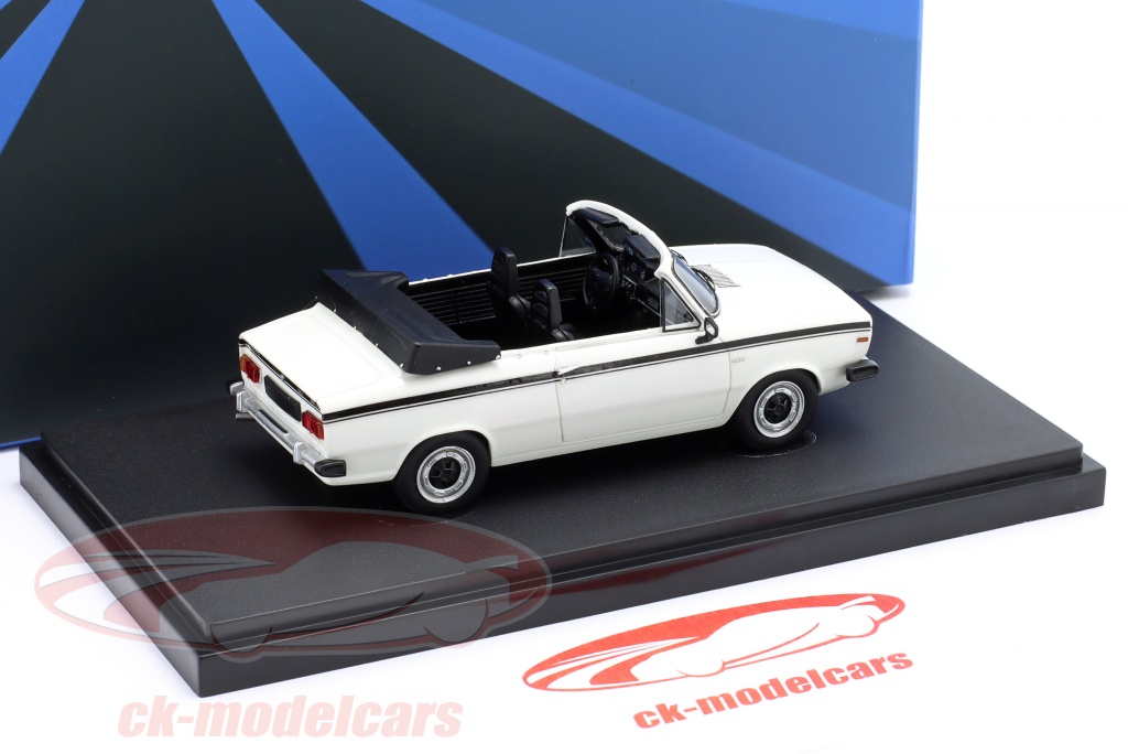 AutoCult 1:43 Volvo 66 GL Cabrio Baujahr 1980 weiß 60117 Modellauto 60117