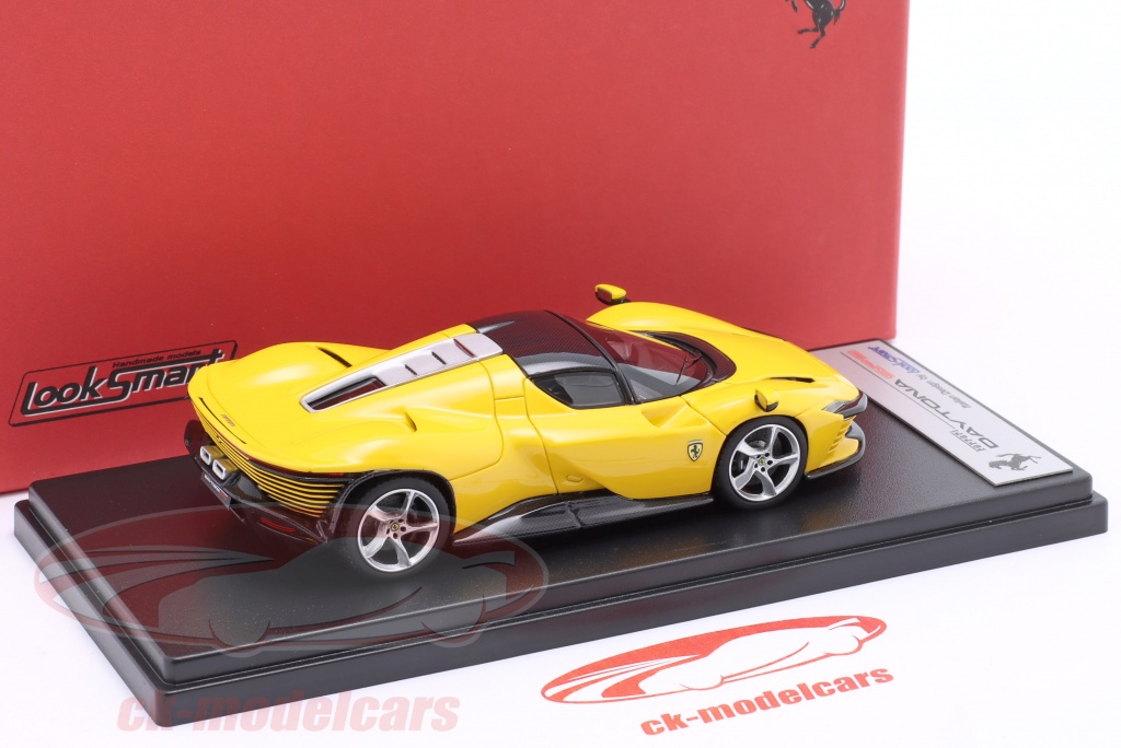 LookSmart 1:43 Ferrari Daytona SP3 Closed Top Construction year 2022 ...