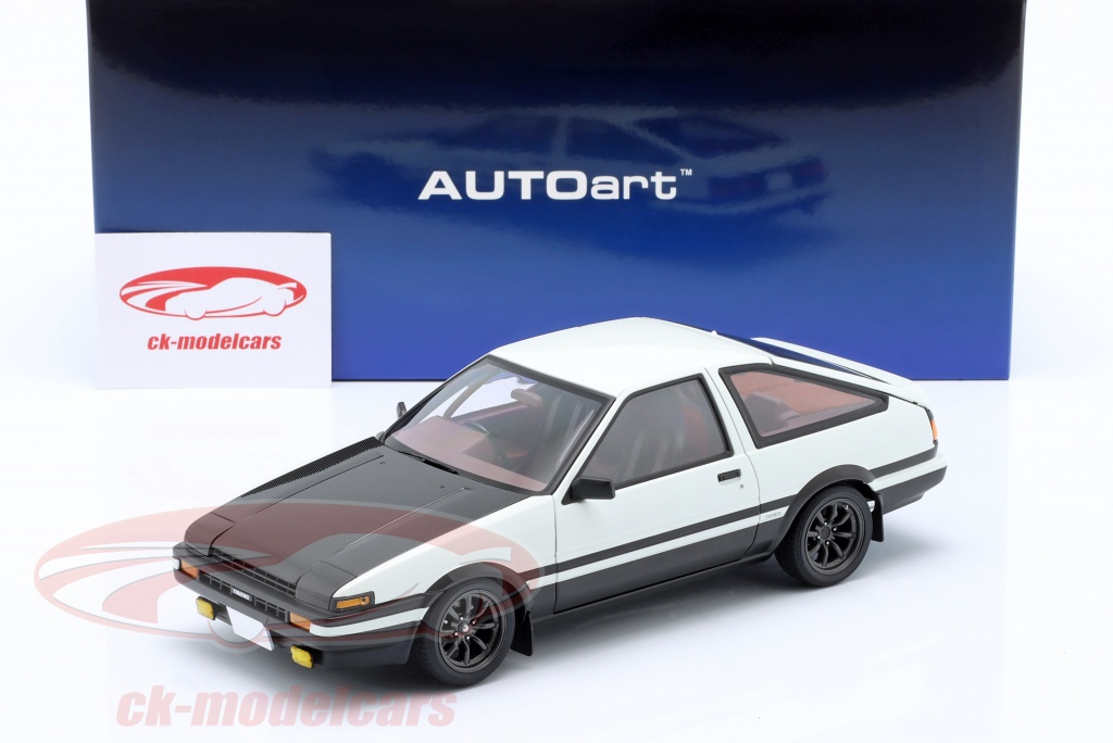 AUTOart 1:18 Toyota Sprinter Trueno (AE86) Project D 最後の バージョン 黒 / 白 78786 モデル 車 78786 674110787863