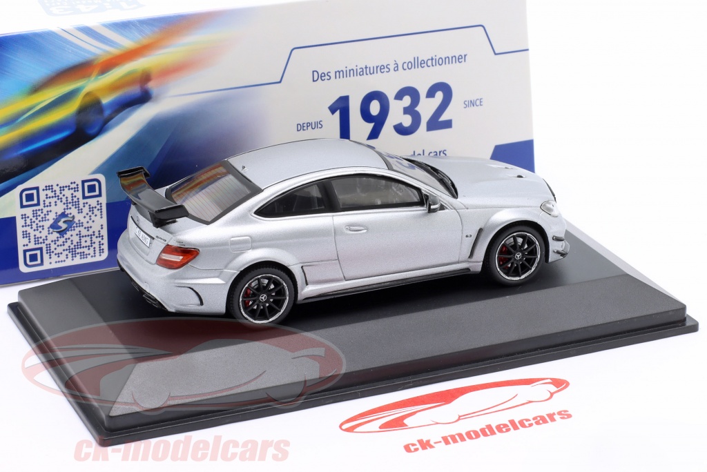 Solido 1:43 Mercedes-Benz C63 AMG Black Series Byggeår 2011 mat grå ...