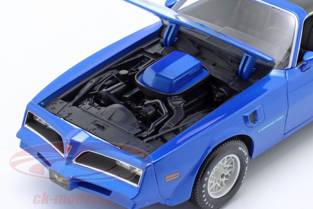 Maisto 1:18 Pontiac Firebird Trans Am year 1978 blue 31464BL model car ...