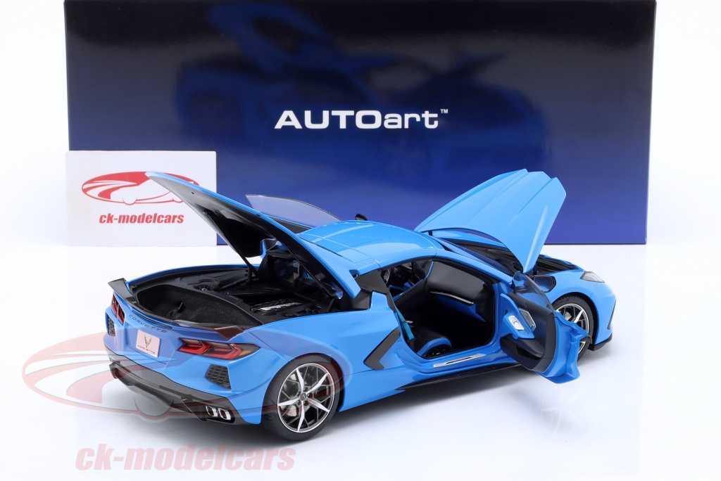 AUTOart 1:18 Chevrolet Corvette C8 Stingray Z51 建設年 2020 ラピッドブルー 71281 ...