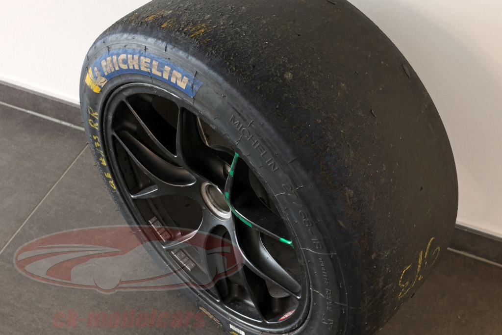 Original Michelin Racing tires on Porsche Cayman GT4 CS MR BBS rim RR ...