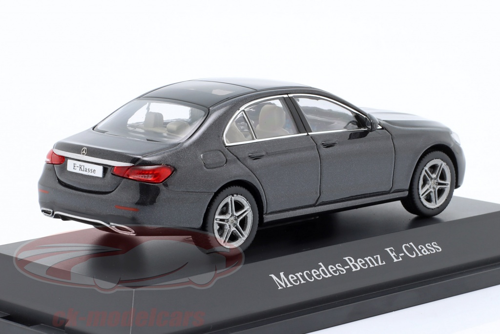 iScale 1:43 Mercedes-Benz E-Klasse AMG-Line (W213) MOPF 2020 graphitgrau B66960499 Modellauto ...