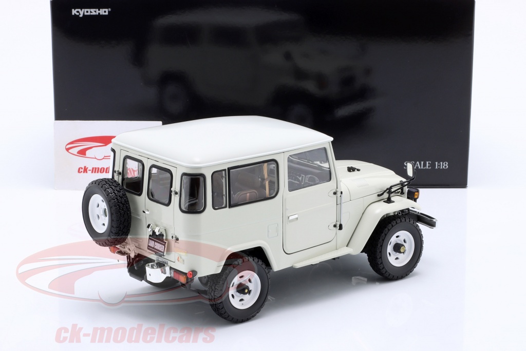 Kyosho 1:18 Toyota Land Cruiser FJ40 Bouwjaar 1980 wit 08971W model auto 08971W 4548565458929