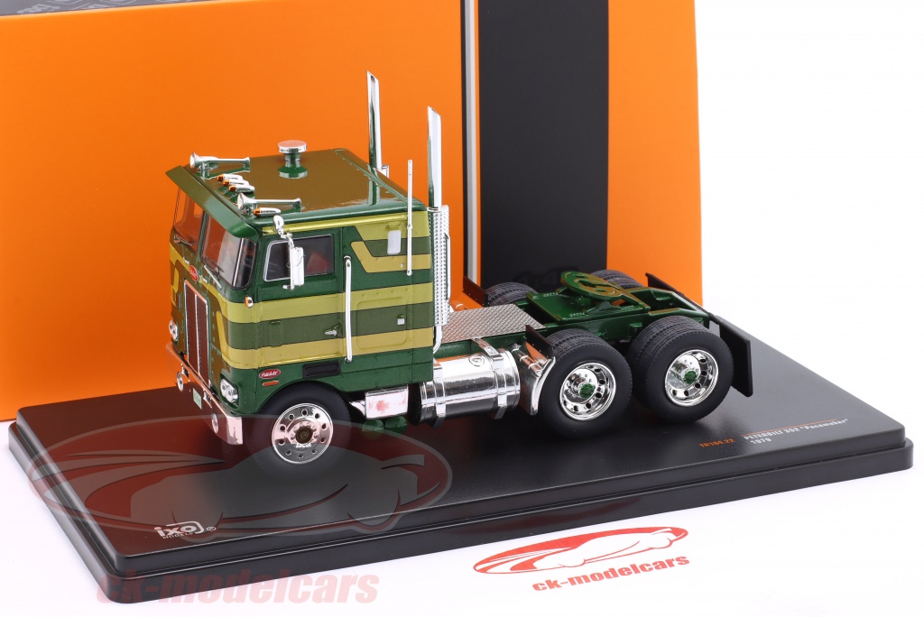 Ixo 1:43 Peterbilt 352 Pacemaker SZM year 1979 green / gold TR184.22 ...