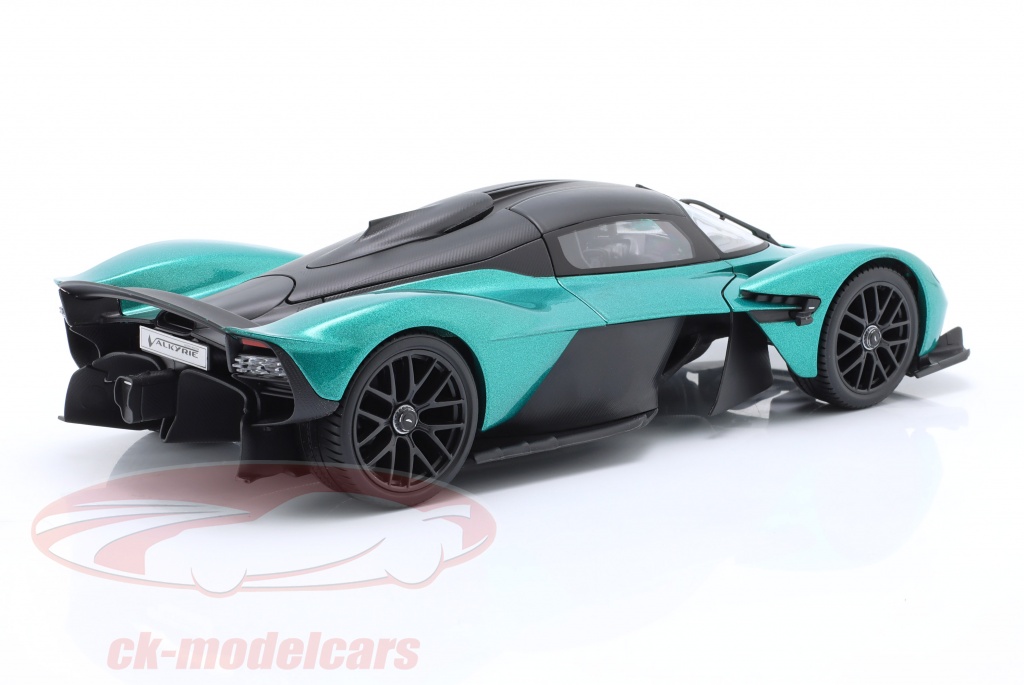 Maisto 1:18 Aston Martin Valkyrie year 2022 green 31465 model car 31465 ...