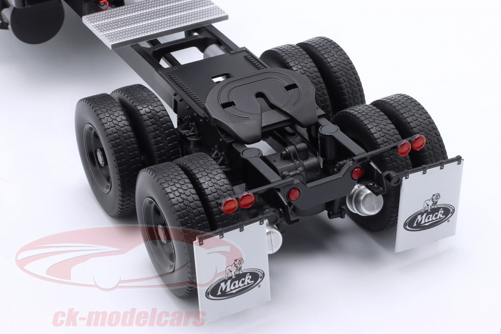 Road Kings 1:18 Mack RL 700L caminhão Ano de construção 1974 preto ...