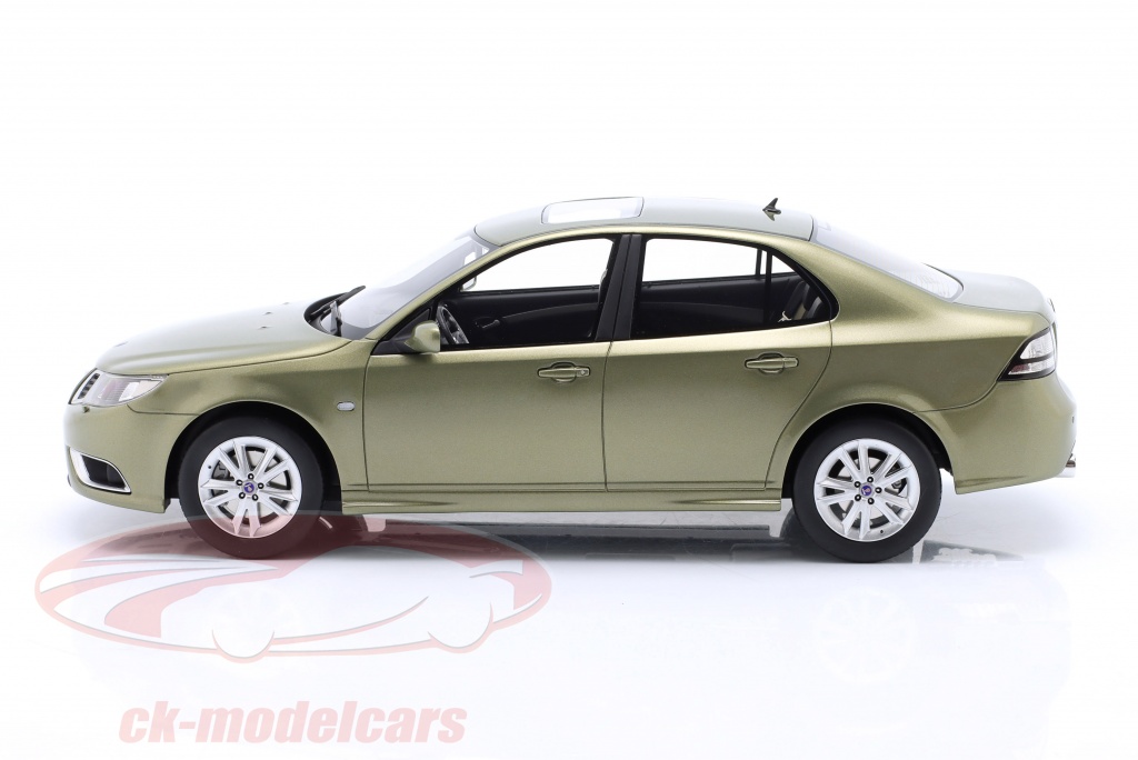 Radscale Models 1:18 Saab 9-3 Aero Sedan 建造年份 2008 胡椒绿 RM-0026 模型 汽车 RM ...