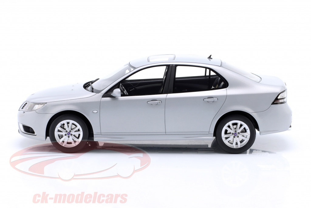 Radscale Models 1:18 Saab 9-3 Aero Sedan 建造年份 2008 银 RM-0027 模型 汽车 RM-0027