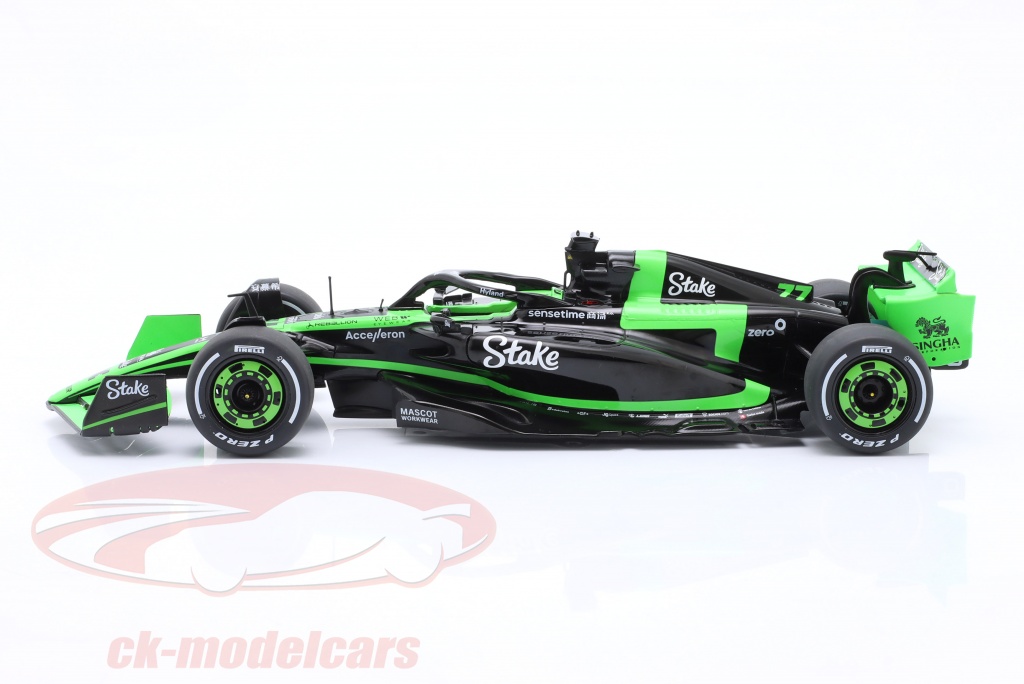 Solido 1:18 KICK Sauber C44 Showcar Version #77 Formula 1 2024 S1811104 model car S1811104 ...