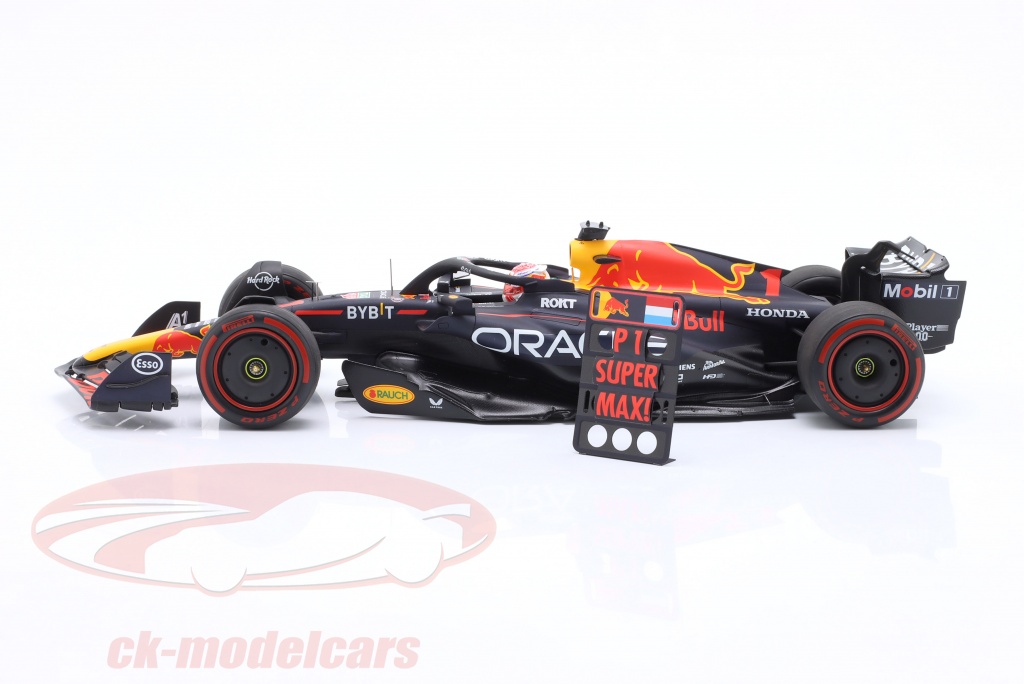 Spark 1:18 M. Verstappen Red Bull RB19 #1 Winner British GP Formula 1 World Champion 2023 18S902 ...
