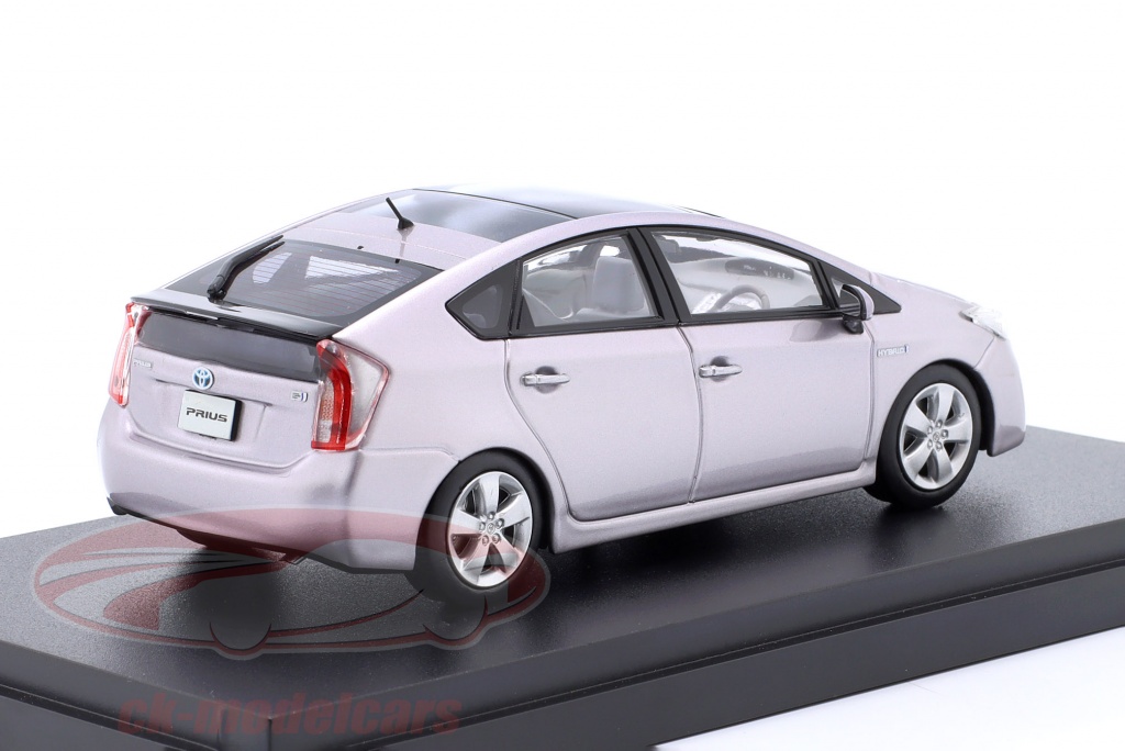 Ebbro 1:43 Toyota Prius Moonroof hell lila metallic 45150 Modellauto ...