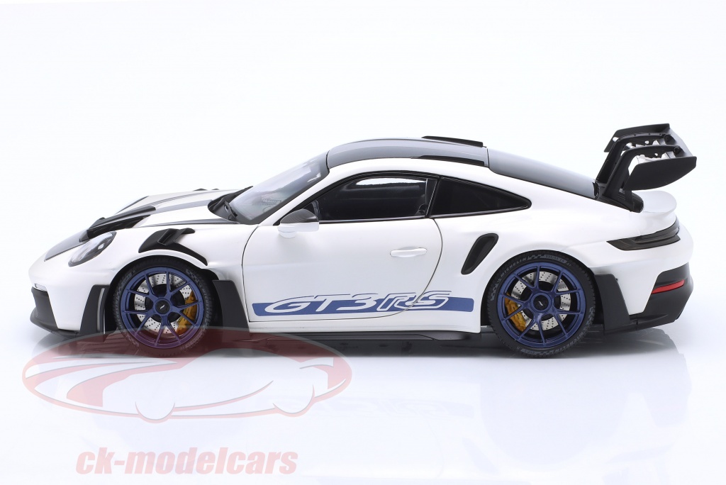 Minichamps 1:18 Porsche 911 (992) GT3 RS Weissach package 2022 white ...