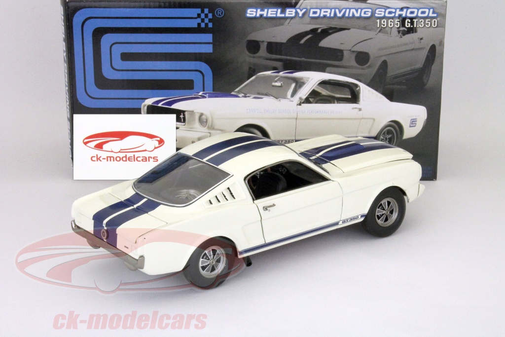 GMP 1:18 Shelby Mustang GT350 1965 white with blue stripes and chrome ...