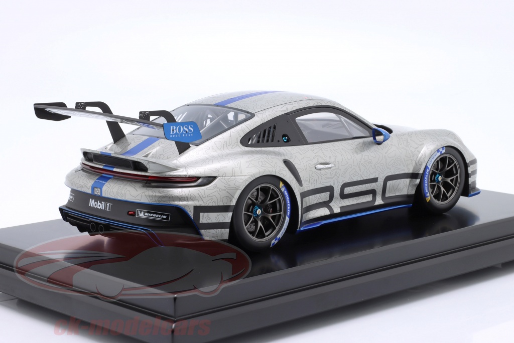 Spark 1:12 Porsche 911 (992) GT3 Cup GTシルバーメタリック / shark blue メタリックな ...