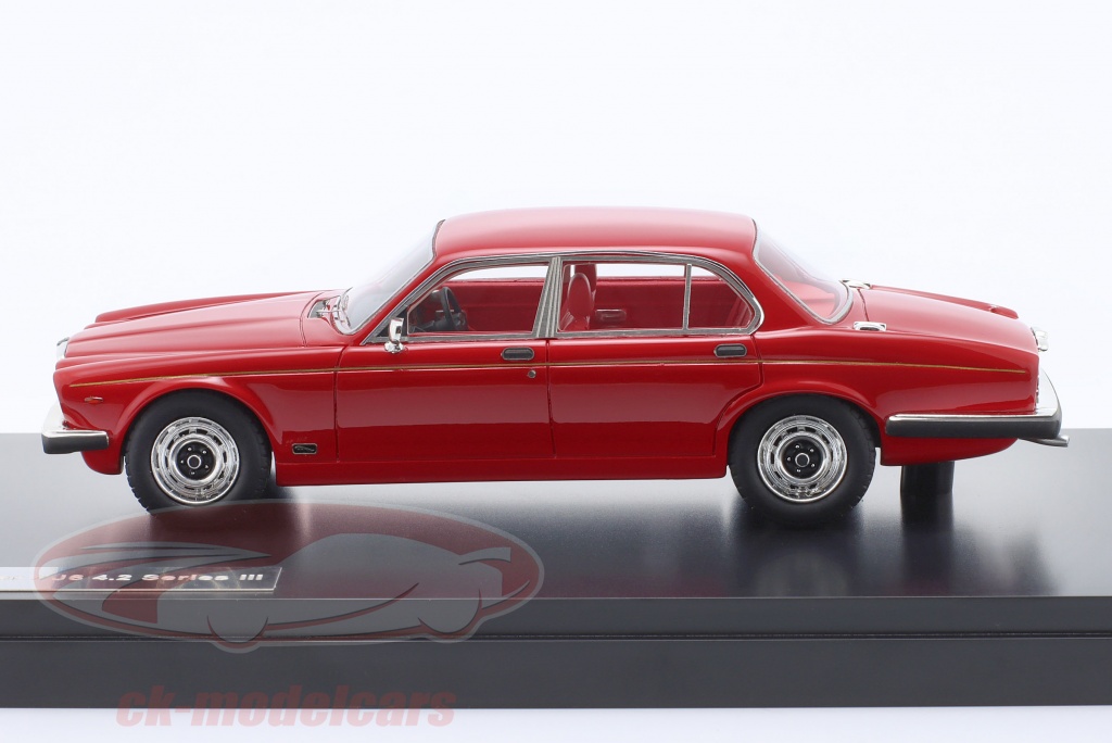 Matrix 1:43 Jaguar XJ6 4.2 Series III Año de construcción 1979-1985 ...