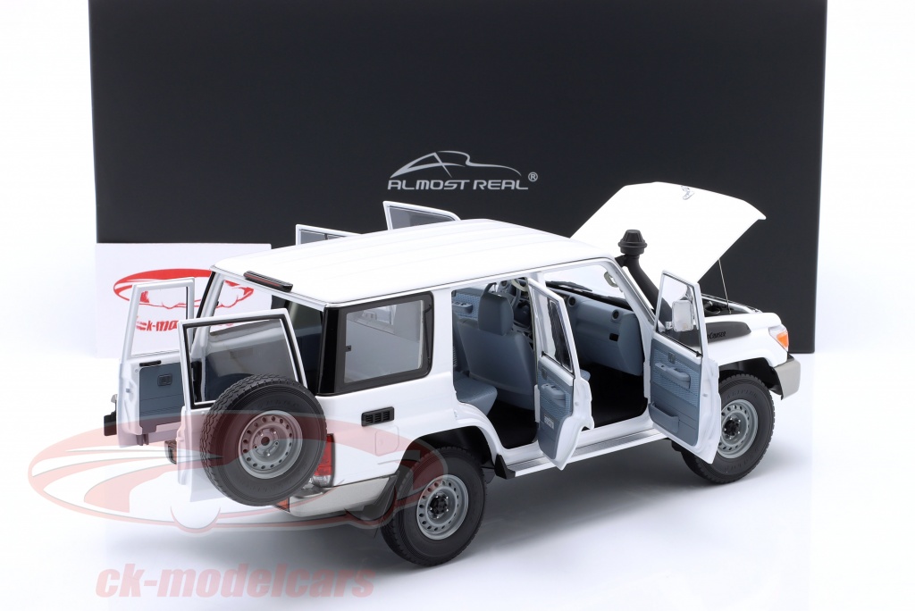 Almost Real 1:18 Toyota Land Cruiser 76 year 2017 white ALM870103 model ...