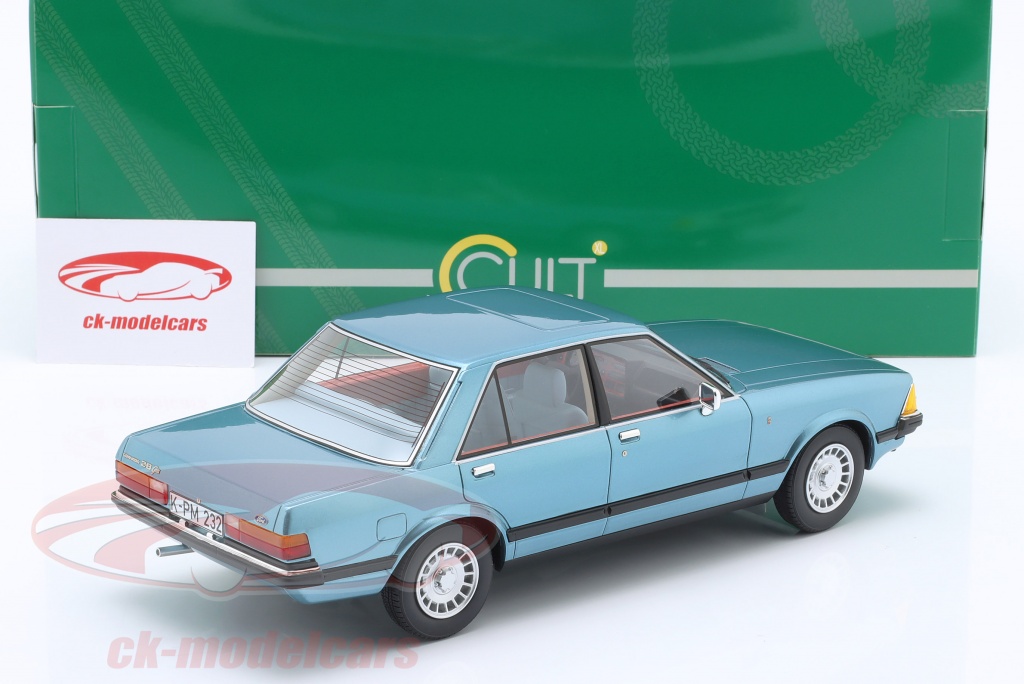 Cult Scale Models 1:18 Ford Granada 2.8 Ghia Saloon year 1978 blue ...