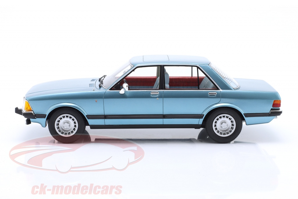 Cult Scale Models 1:18 Ford Granada 2.8 Ghia Saloon year 1978 blue ...